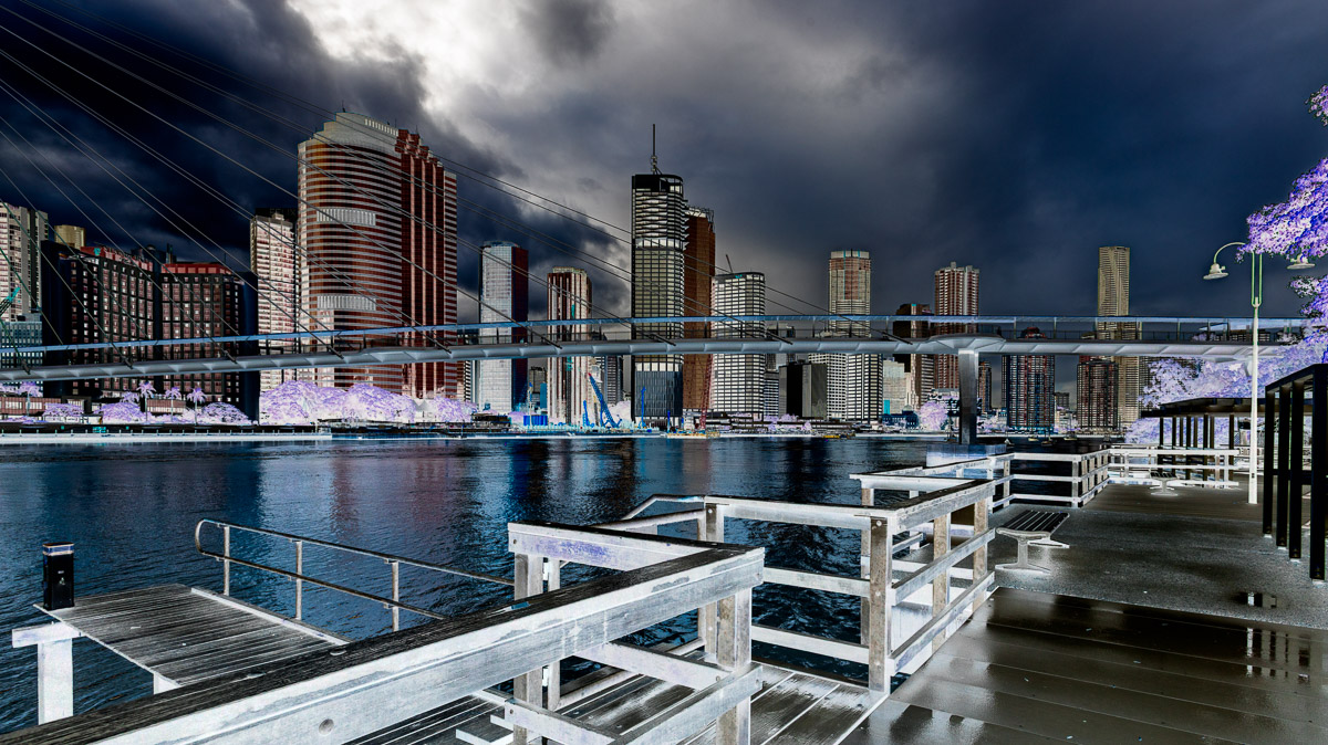 Kangaroo Point Boardwalk No. 1 - Art Lovers Australia